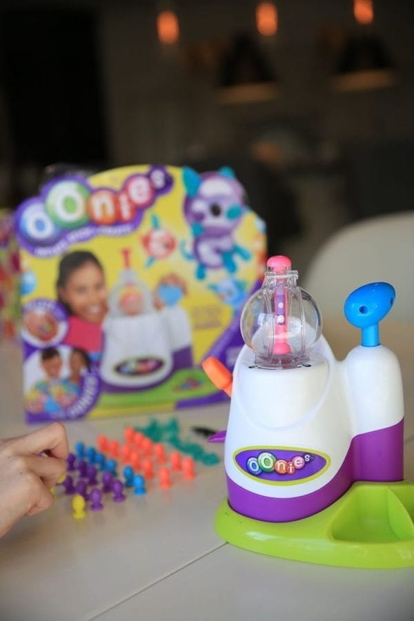 This Toy Kept My Kids Busy for Hours! Oonies Toy